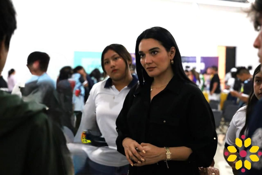 La Alcaldesa Melissa Puga Rodríguez inauguró la Feria Universitaria ...