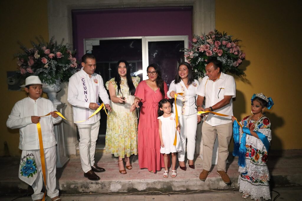IZAMAL FORTALECE SU COMPROMISO CON LA EDUCACIÓN: LA ALCALDESA MELISSA ...