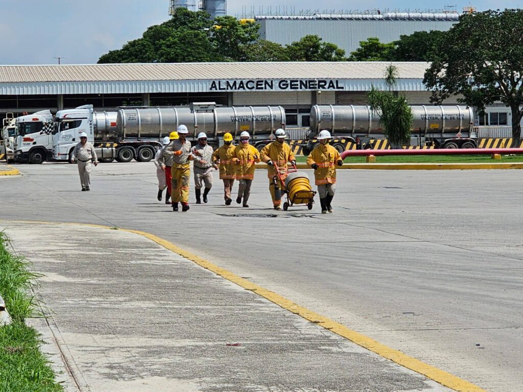 Pemex realizo simulacro de derrame e incendio en la Terminal de ...