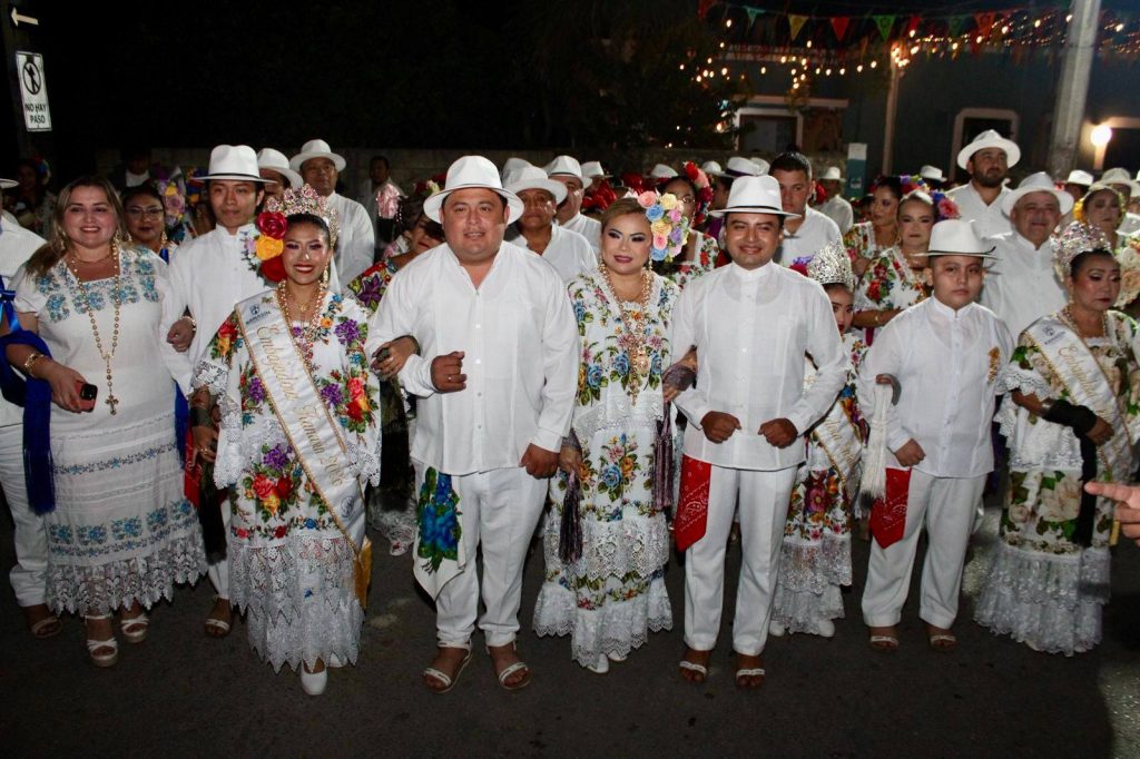 Kanasín se viste de gala: Inician los festejos en honor a la Virgen de ...